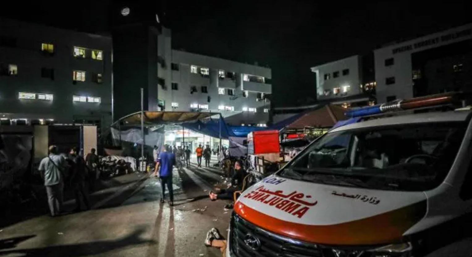 Τα ξημερώματα, οι ισραηλινές δυνάμεις εισέβαλαν στο νοσοκομείο Αλ Σίφα ...