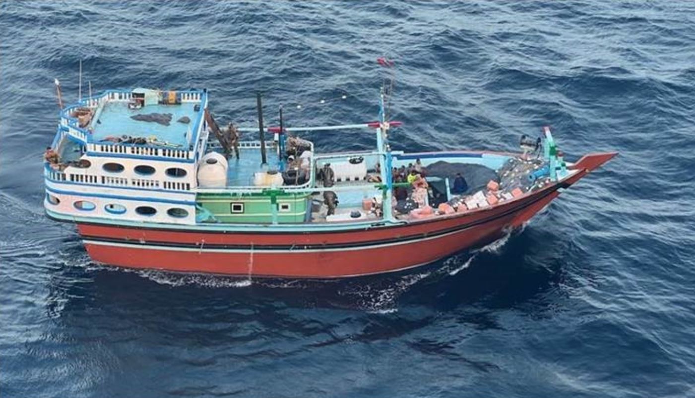 Το Πολεμικό Ναυτικό των ΗΠΑ κατέλαβε πλοίο με εξαρτήματα ιρανικών ...