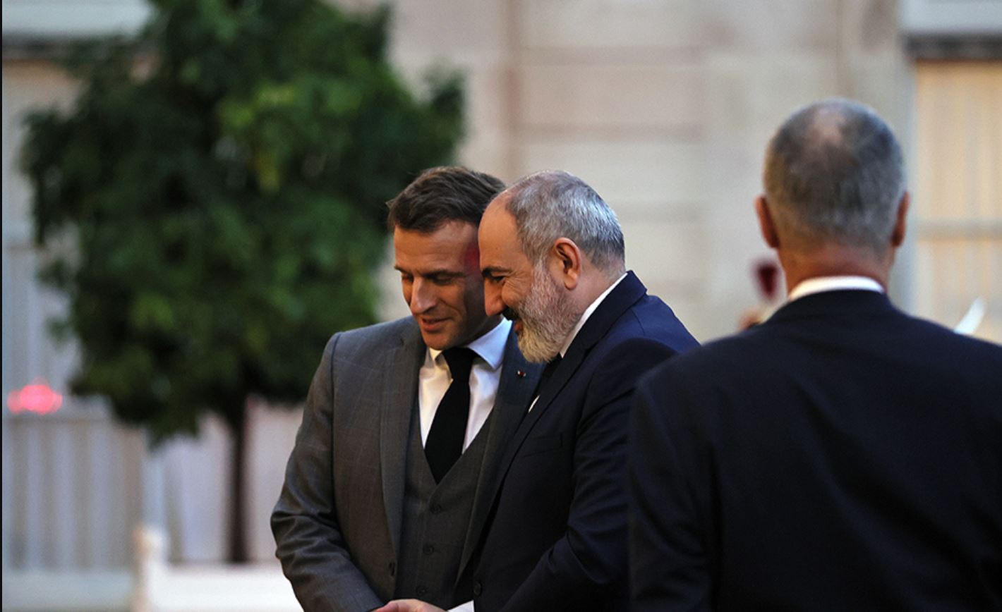 Ο Πασινιάν ανακοίνωσε το πάγωμα της συμμετοχής της Αρμενίας στον ρωσικό ...