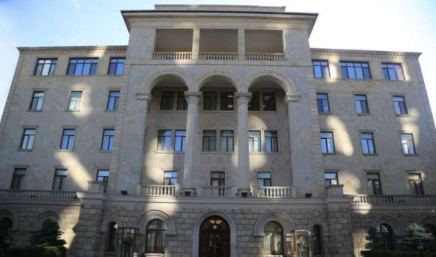 Το Αζερμπαϊτζάν προειδοποιεί τη Γαλλία και την Αρμενία… – ΒΑΛΚΑΝΙΚΟ ...