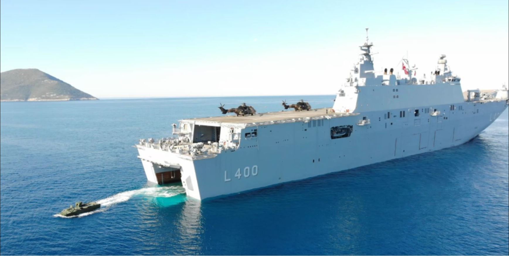 Το «TCG Anadolu» σε κοινή άσκηση με την φρεγάτα «HS Aegean» στο Ιόνιο ...